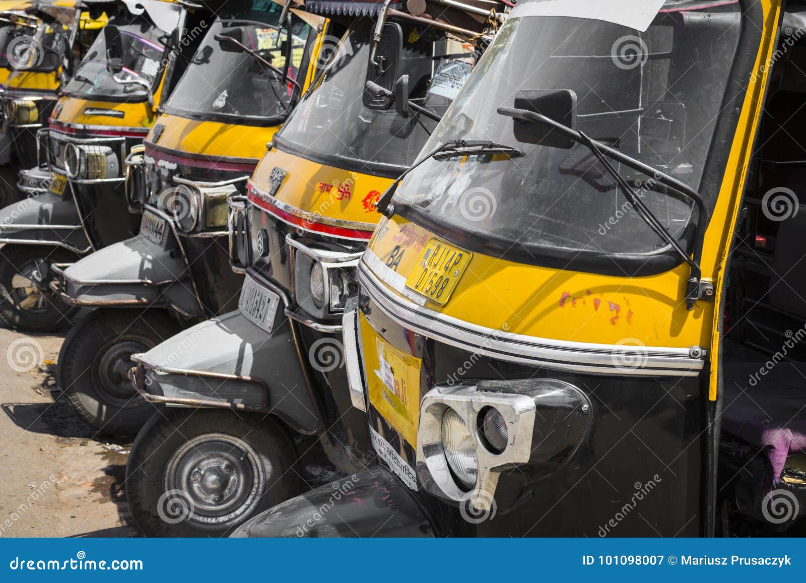 JAIPUR, INDIA - SEPTEMBER 18, 2017: Auto Rickshaws or Editorial ... JAIPUR, INDIA - SEPTEMBER 18, 2017: Auto Rickshaws or Editorial ...