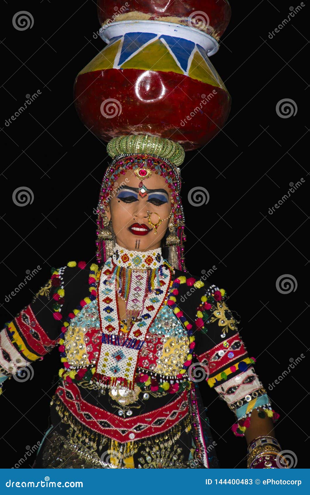 JAISALMER, RAJASTHAN, INDIA, November 2018, Dancer Performs Folk Dance ...