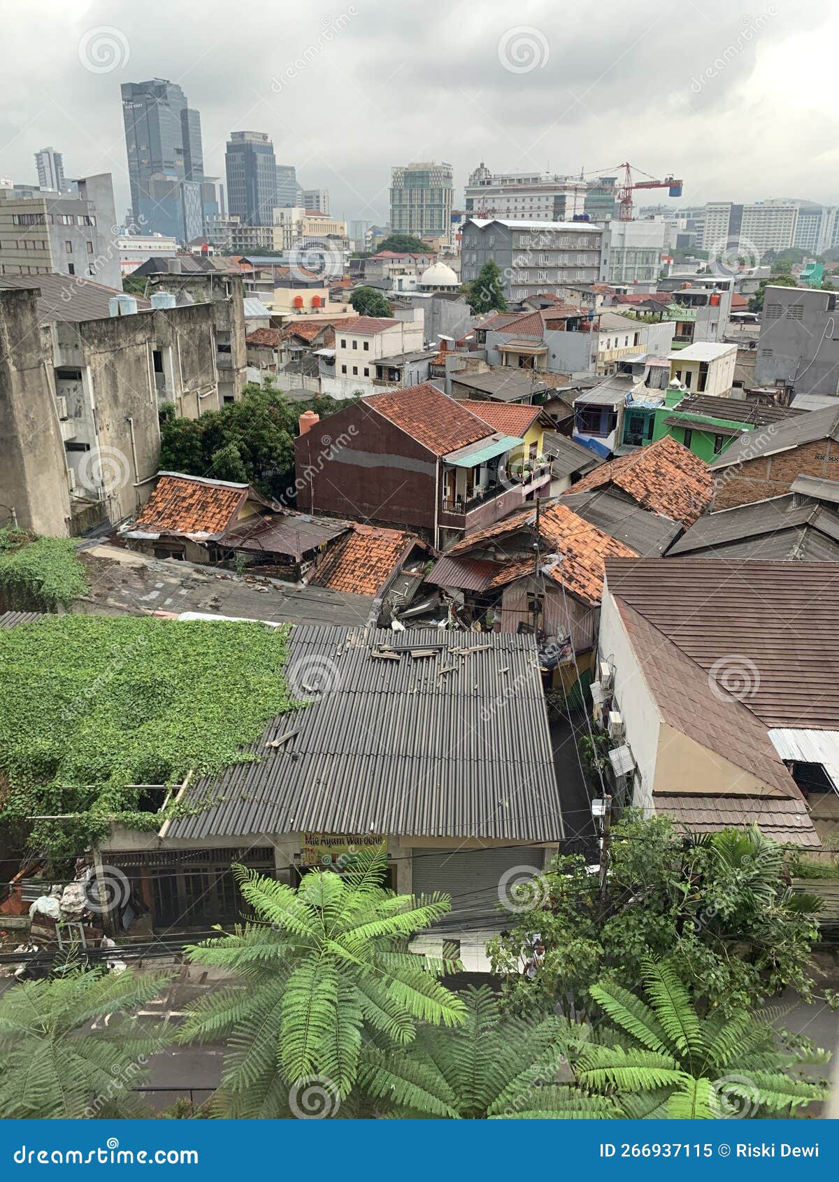 Jakarta Contrast Housing Landscape Editorial Image - Image of contrast ...