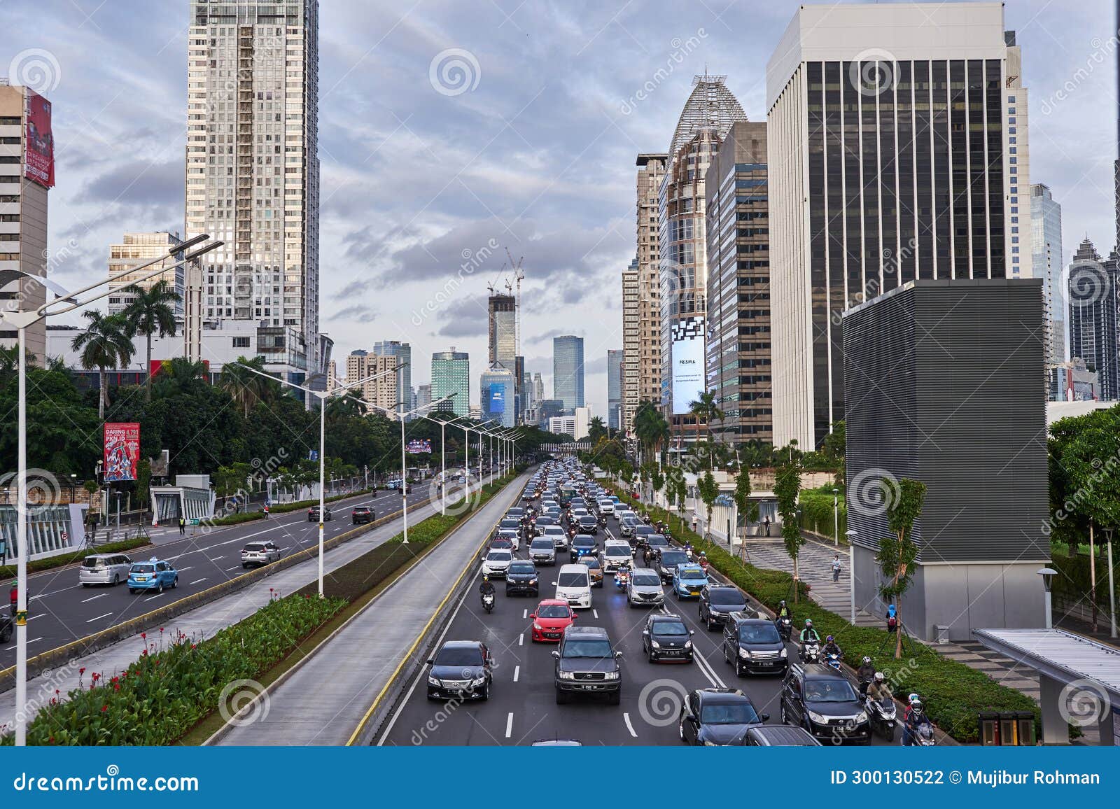 Jakarta Traffic on Weekdays at Busy Hours Editorial Photography - Image ... Jakarta Traffic on Weekdays at Busy Hours Editorial Photography - Image ...