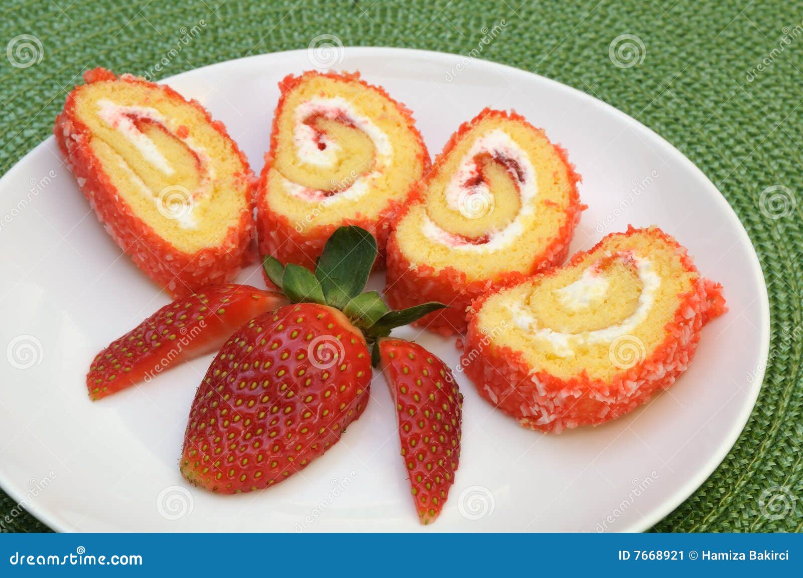 Jam roll cake slices stock image. Image of green, food - 7668921