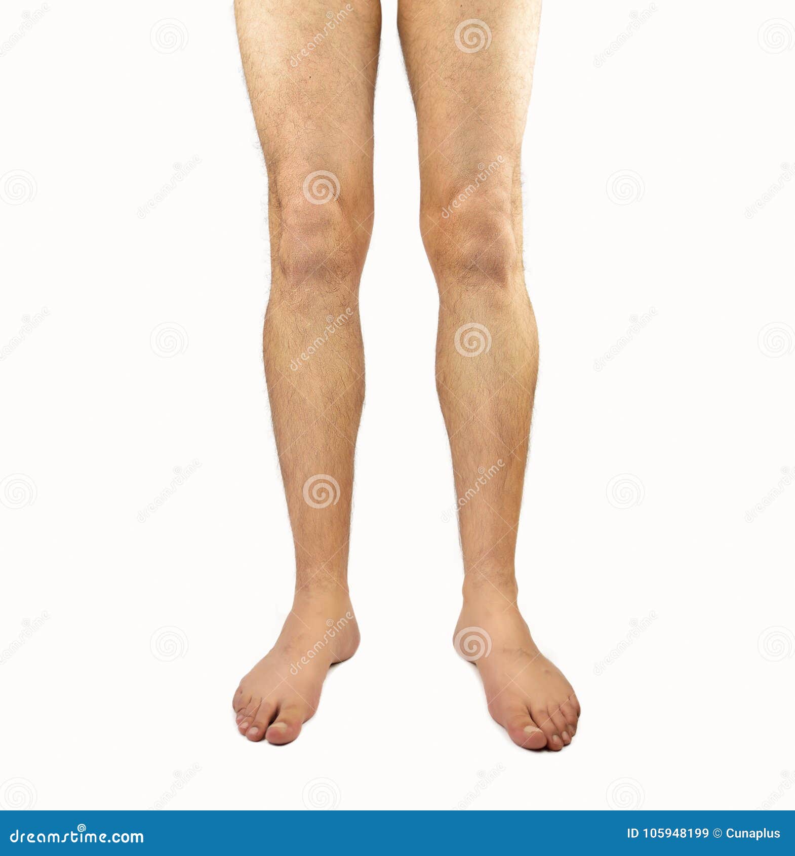 Jambes velues d'homme image stock. Image du propre, leggy - 105948199