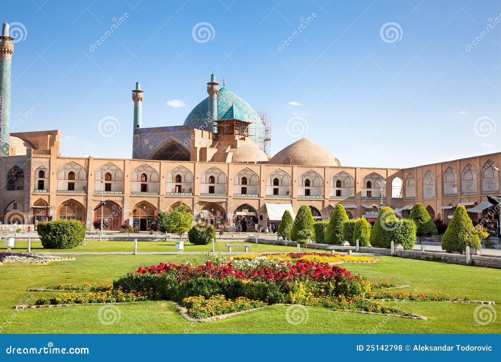 Sheikh Loft Allah Mosque, Isfahan, Iran Royalty-Free Stock Photography ...