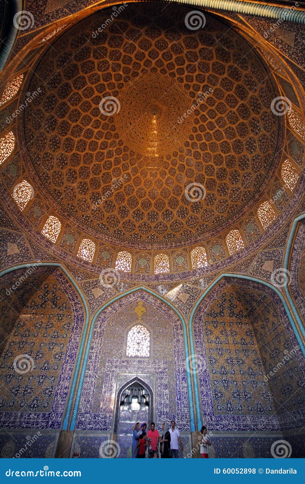 Jameh-Moschee von Isfahan redaktionelles stockfoto. Bild von mittlere ...