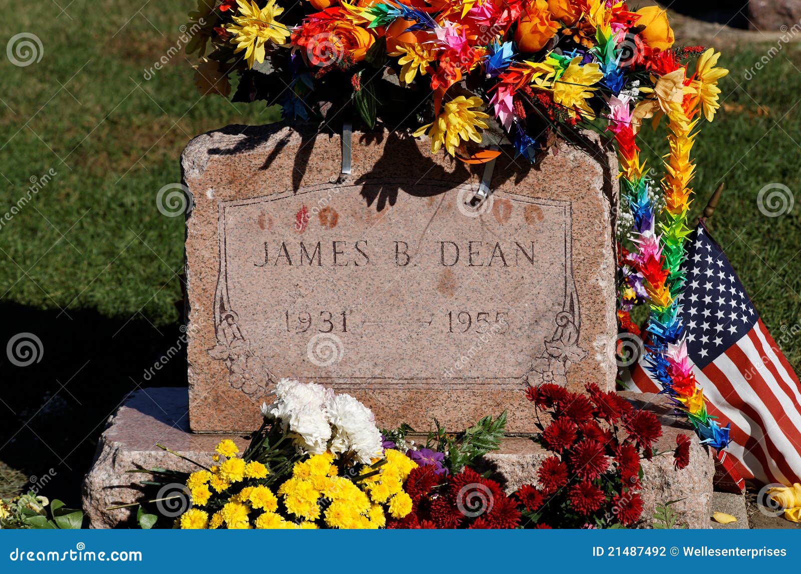 James Dean Grave Site editorial photography. Image of indiana - 21487492