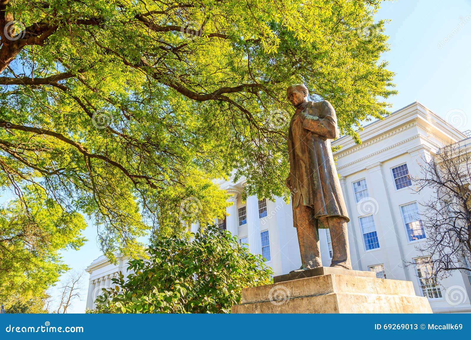 James Marion Sims Statue foto de archivo editorial. Imagen de colada ...