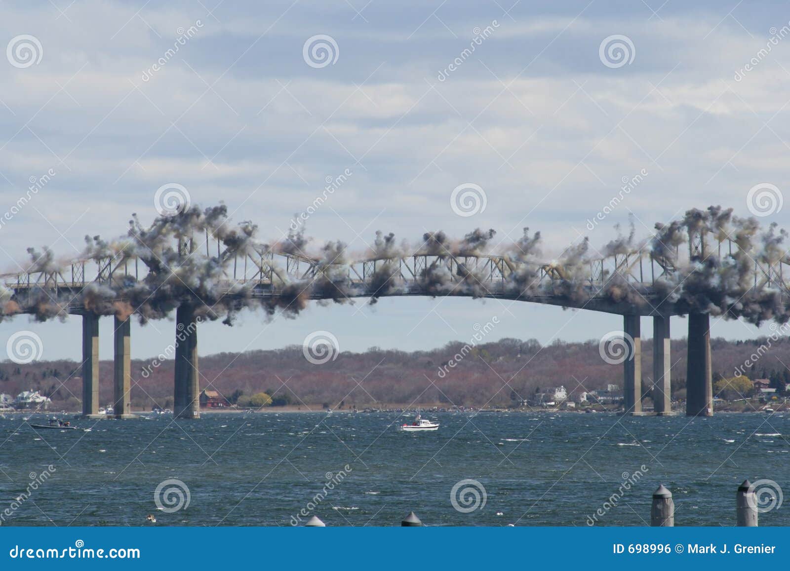 Jamestown Bridge Demolition Stock Photo - Image of jamestown, blast: 698996