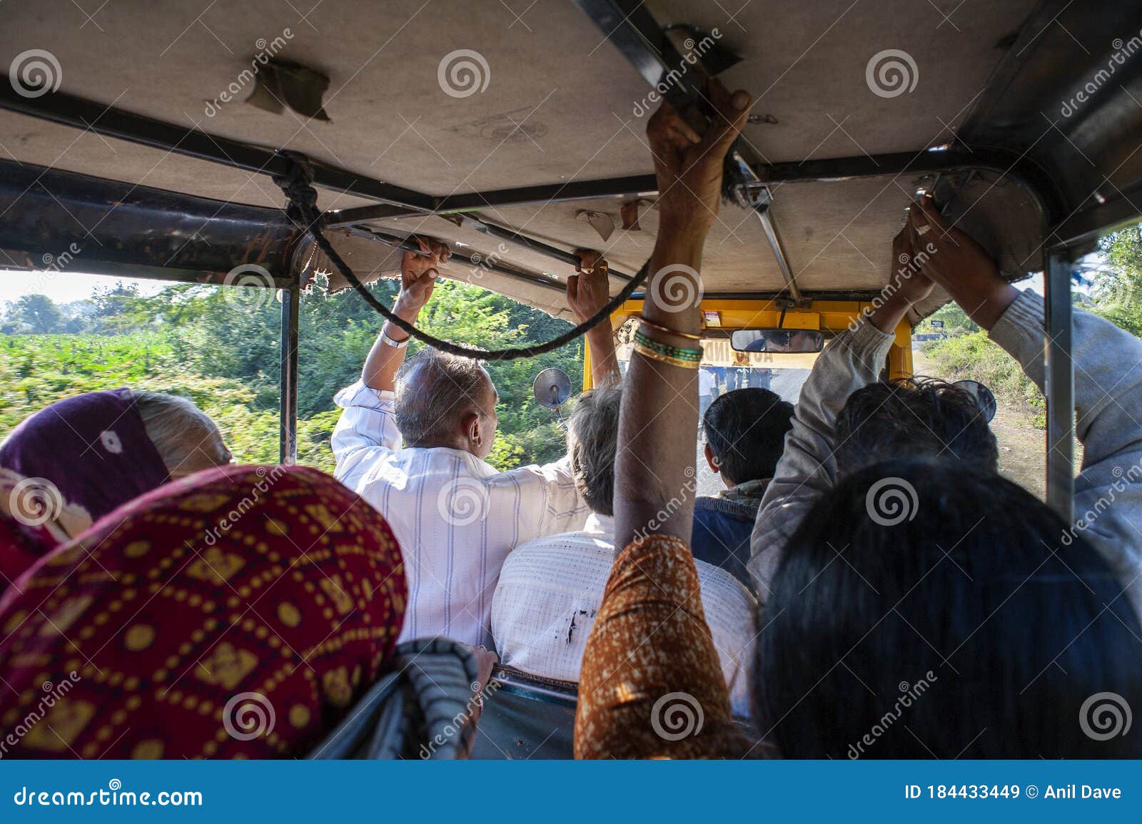 People Inside of Crowded Auto Rickshaw Modasa Gujarat Editorial Stock ...
