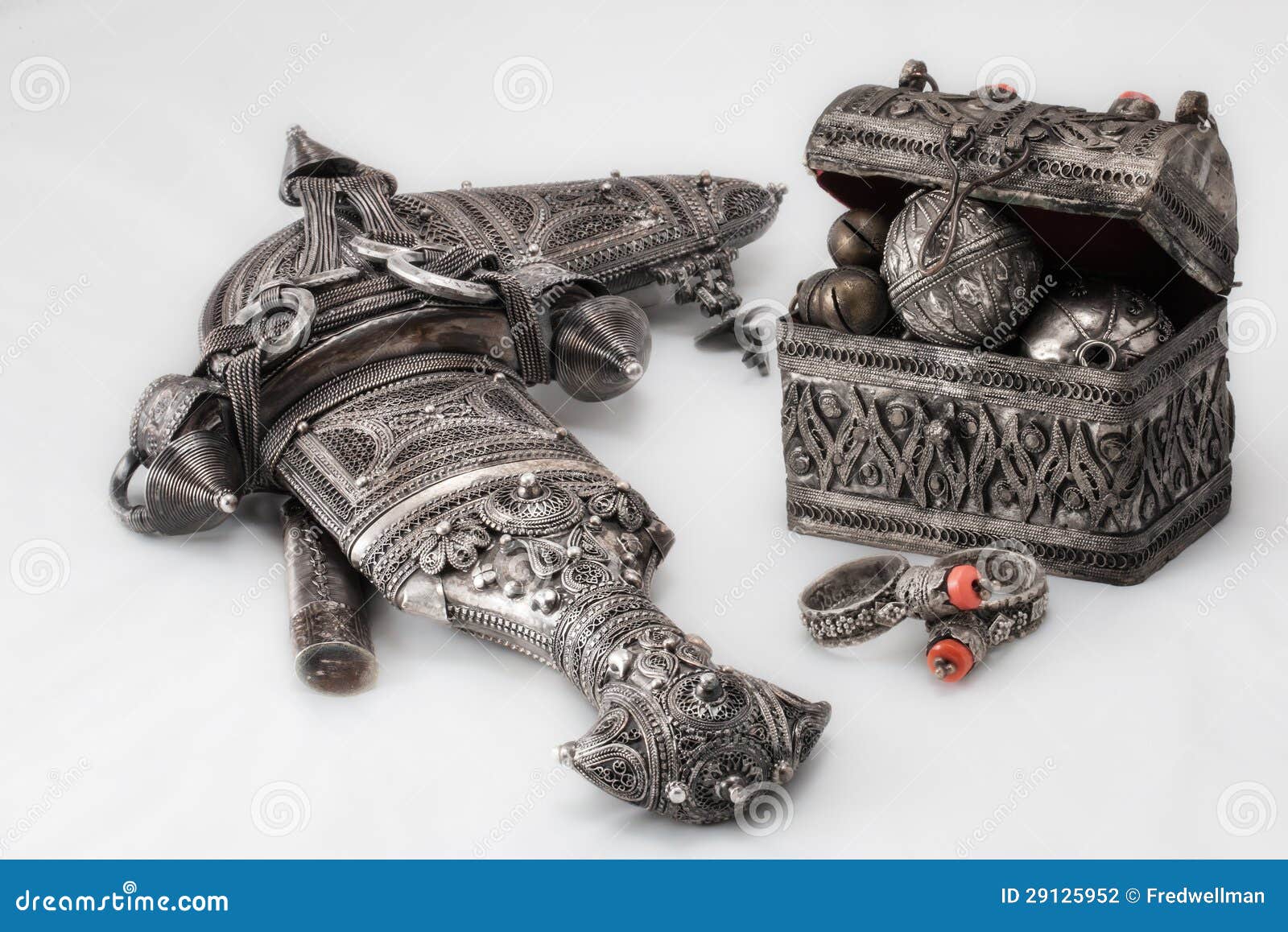 Janbiya stock photo. Image of bahraini, jambiya, intricate - 29125952