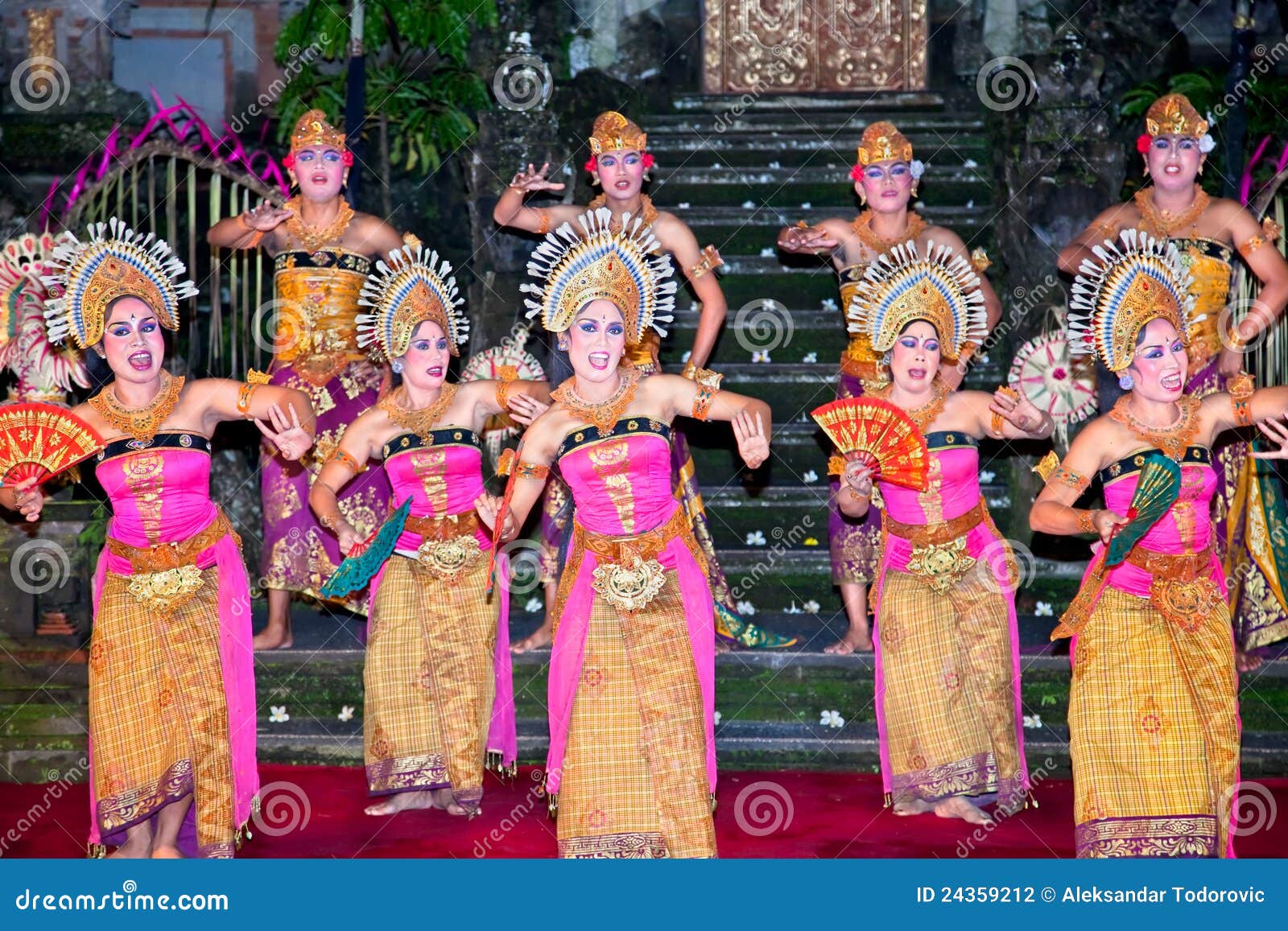 Janger Dance, Ubud, Bali, Indonesia Editorial Photography - Image of ...