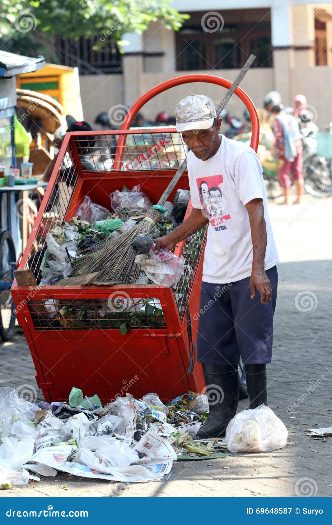 Janitor editorial photography. Image of central, janitor - 69648587