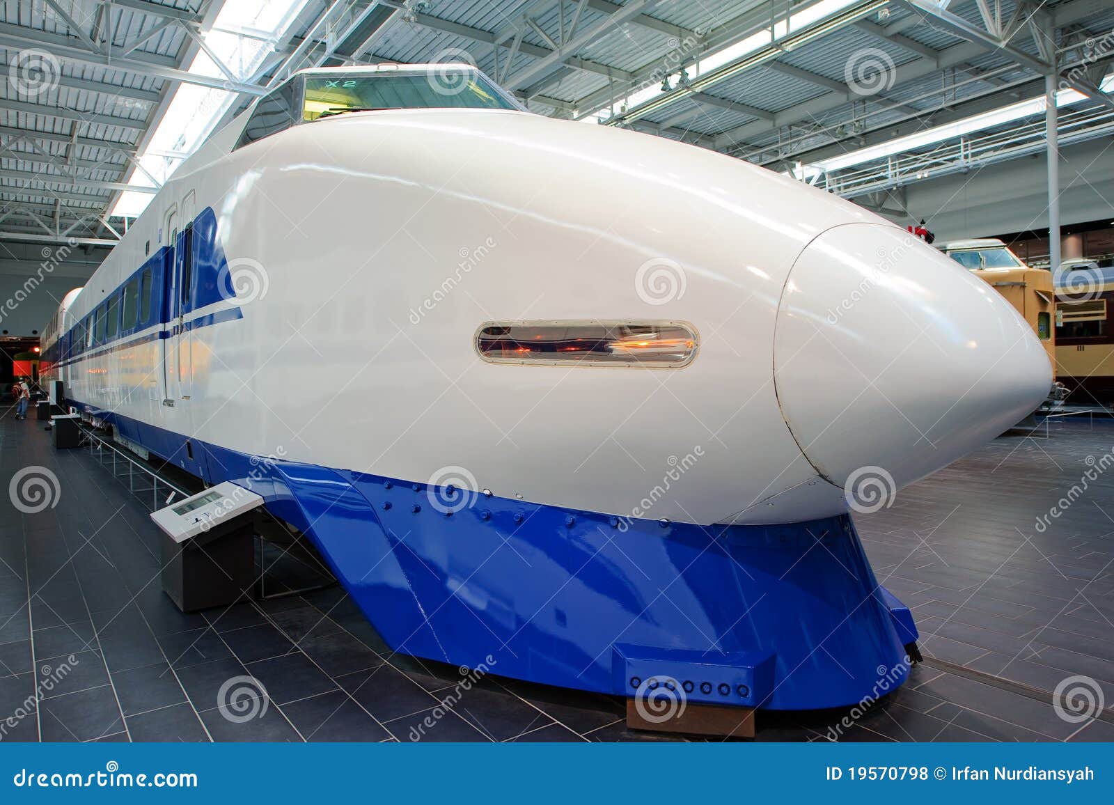 Japan Shinkansen 100 Series Editorial Stock Photo - Image of park ...