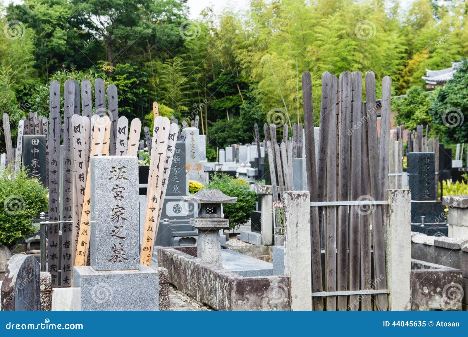 Japanese Cemetery editorial image. Image of paranormal - 44045635