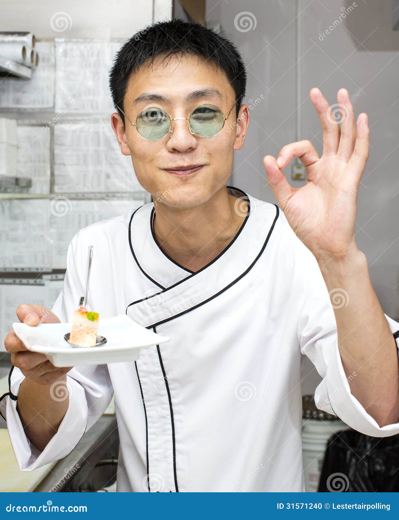 Japanese chef stock photo. Image of decorating, cuisine - 31571240