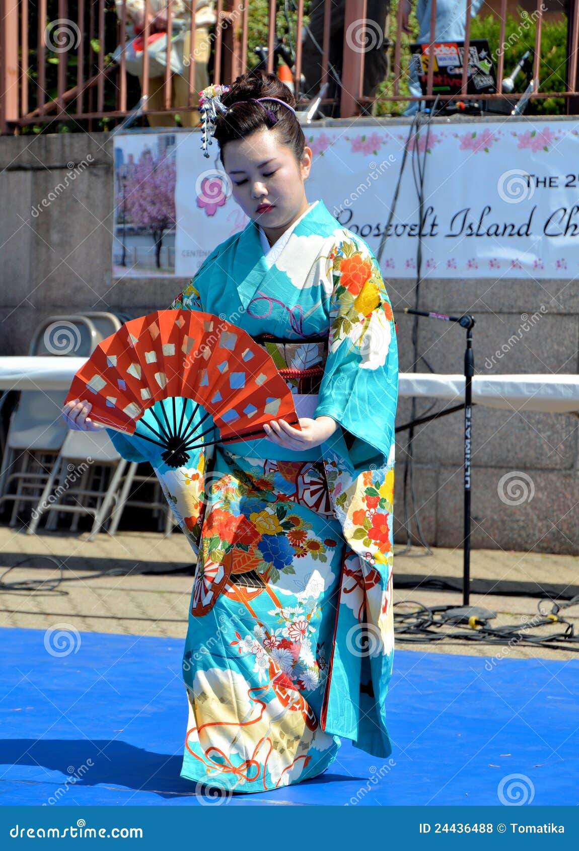 Japanese fan dancer editorial stock photo. Image of ancient - 24436488