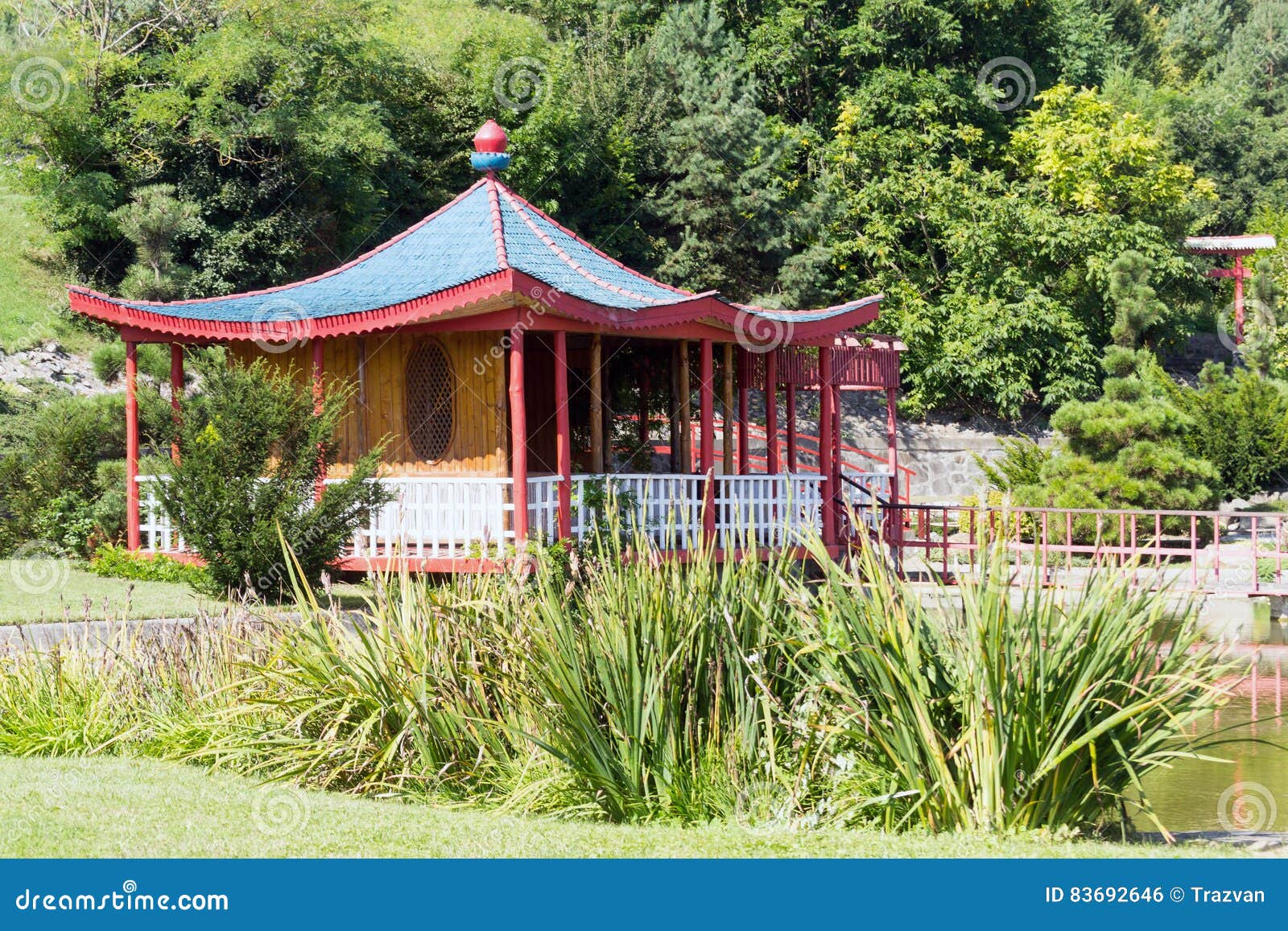 Japanese garden pavilion stock photo. Image of fati, japanese - 83692646