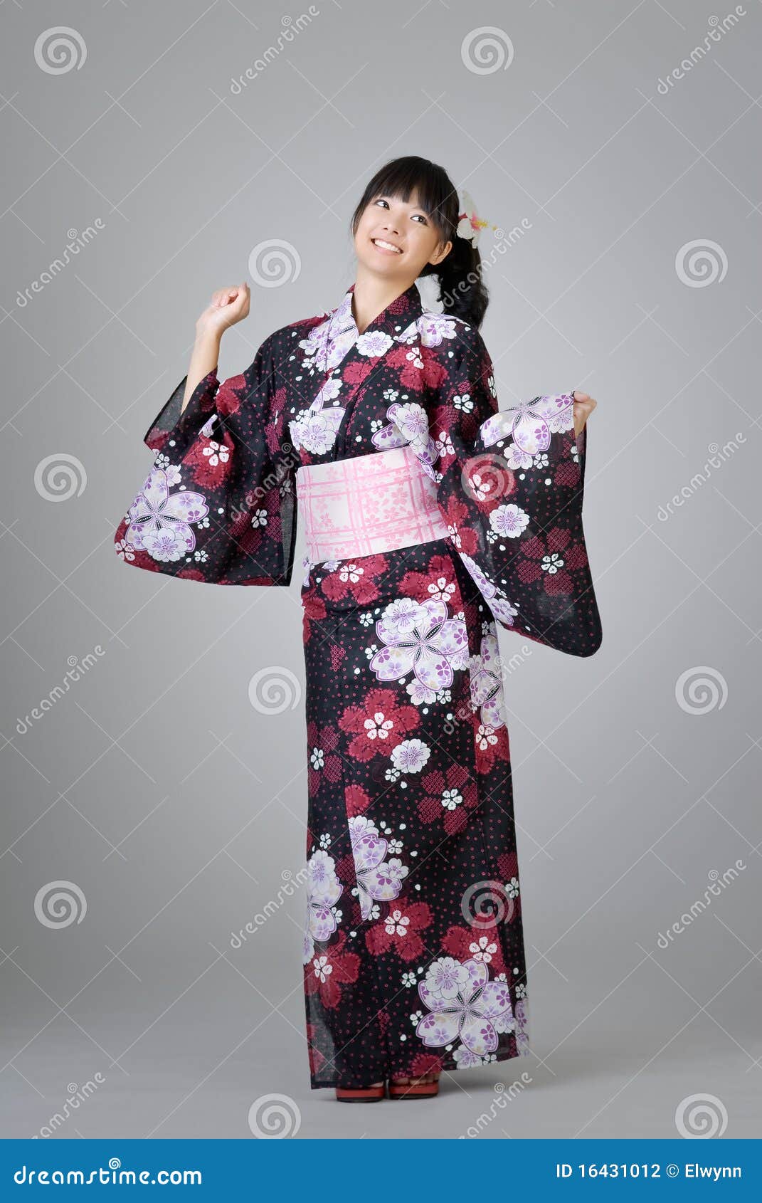 Japanese Girl Wearing A Red Kimono Wearing A Red Umbrella Beautiful