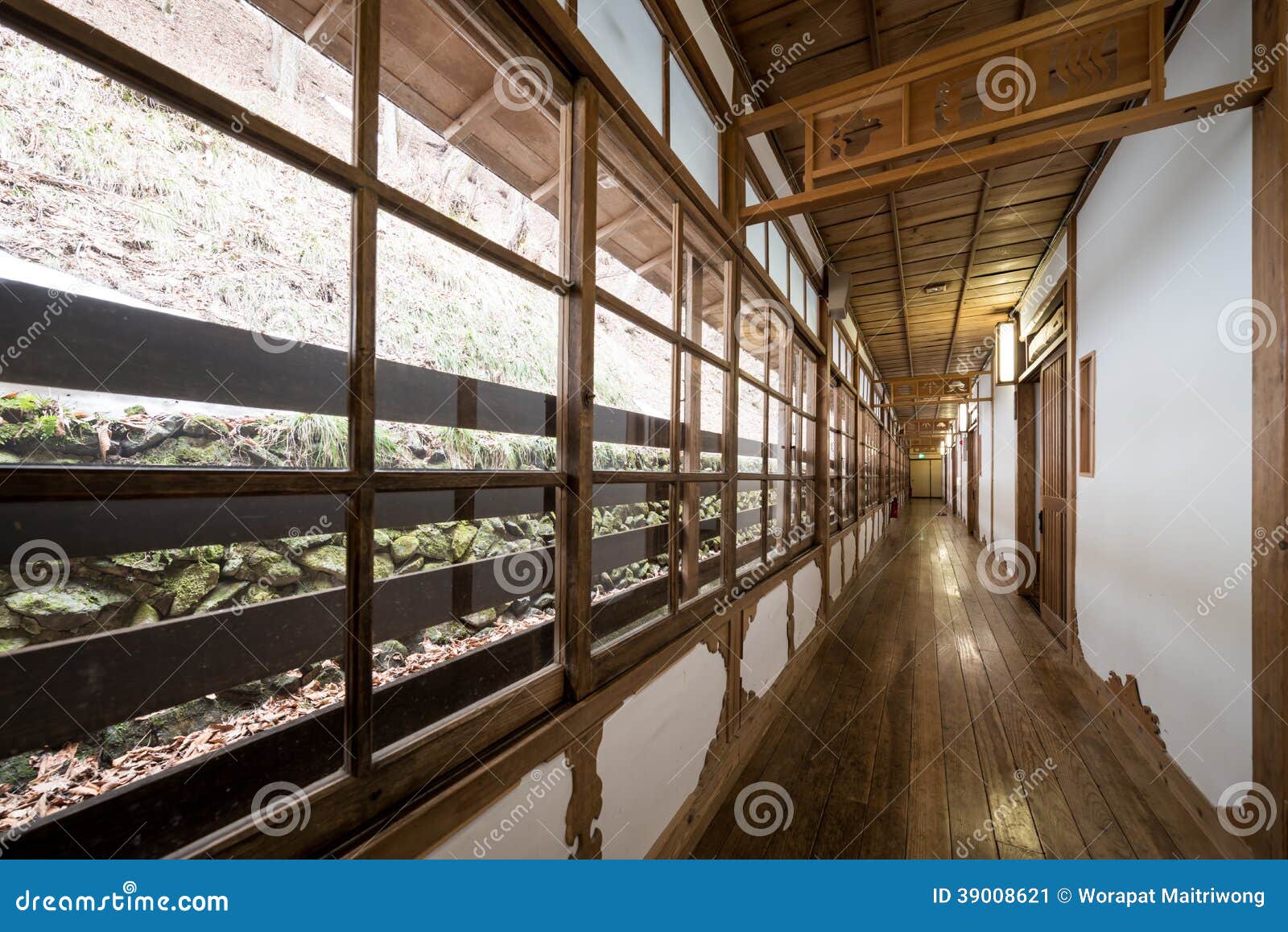 625 Japanese Hallway Photos - Free & Royalty-Free Stock Photos from ...