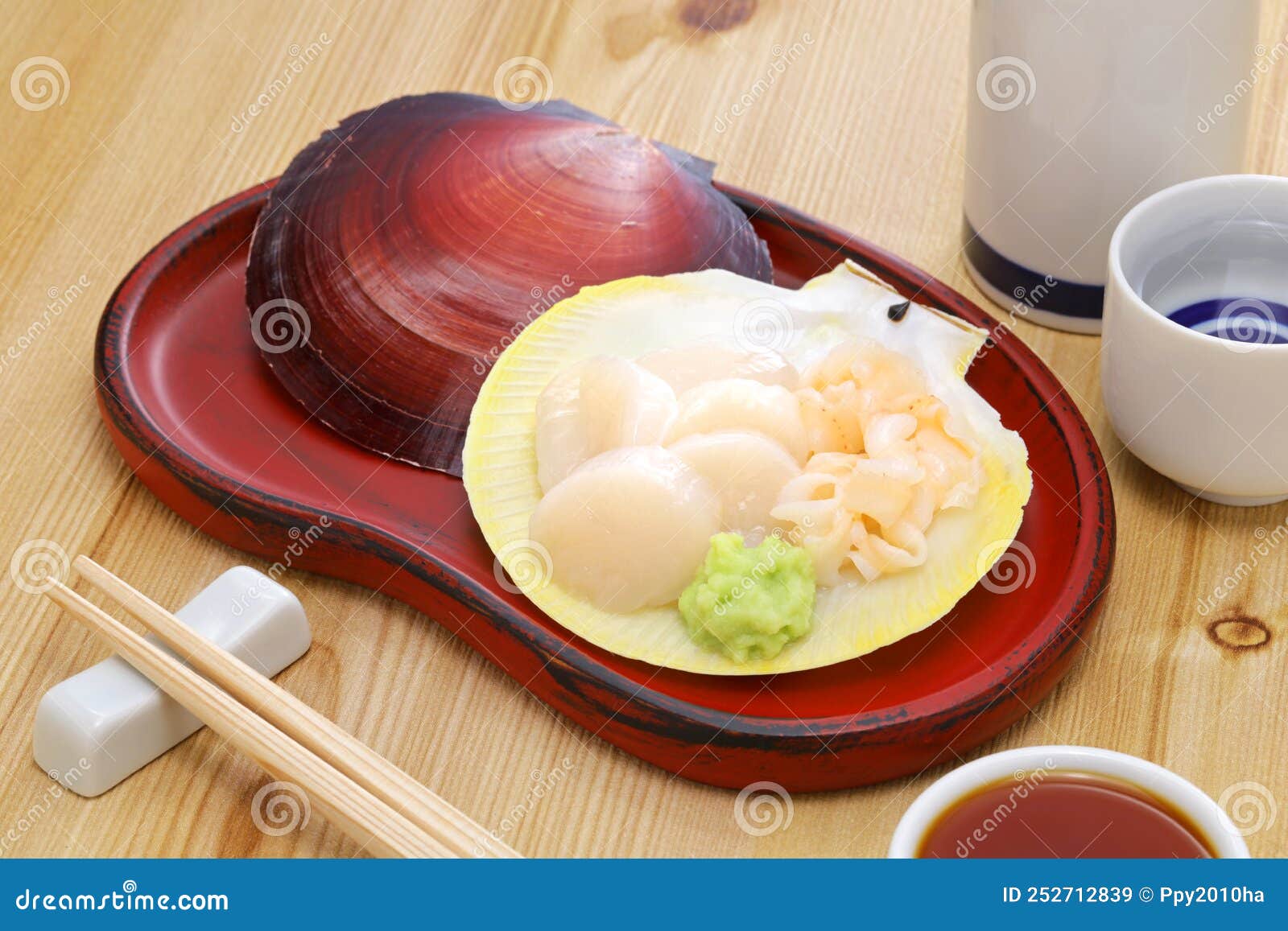 Japanese Moon Scallop Sashimi Stock Image - Image of rice, close: 252712839
