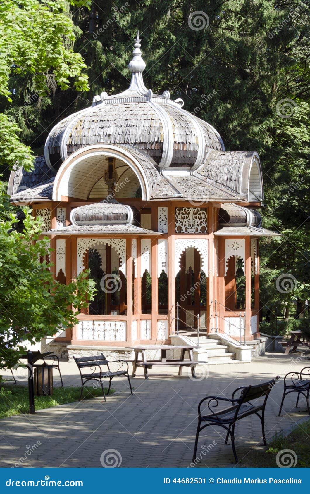 Japanese Pavilion stock image. Image of water, vertical - 44682501