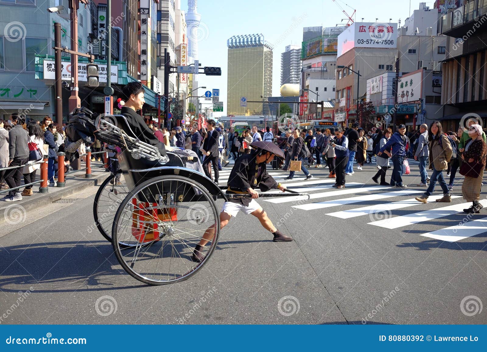 Japanese Rickshaw Puller In Traditional Attire Editorial Image ...