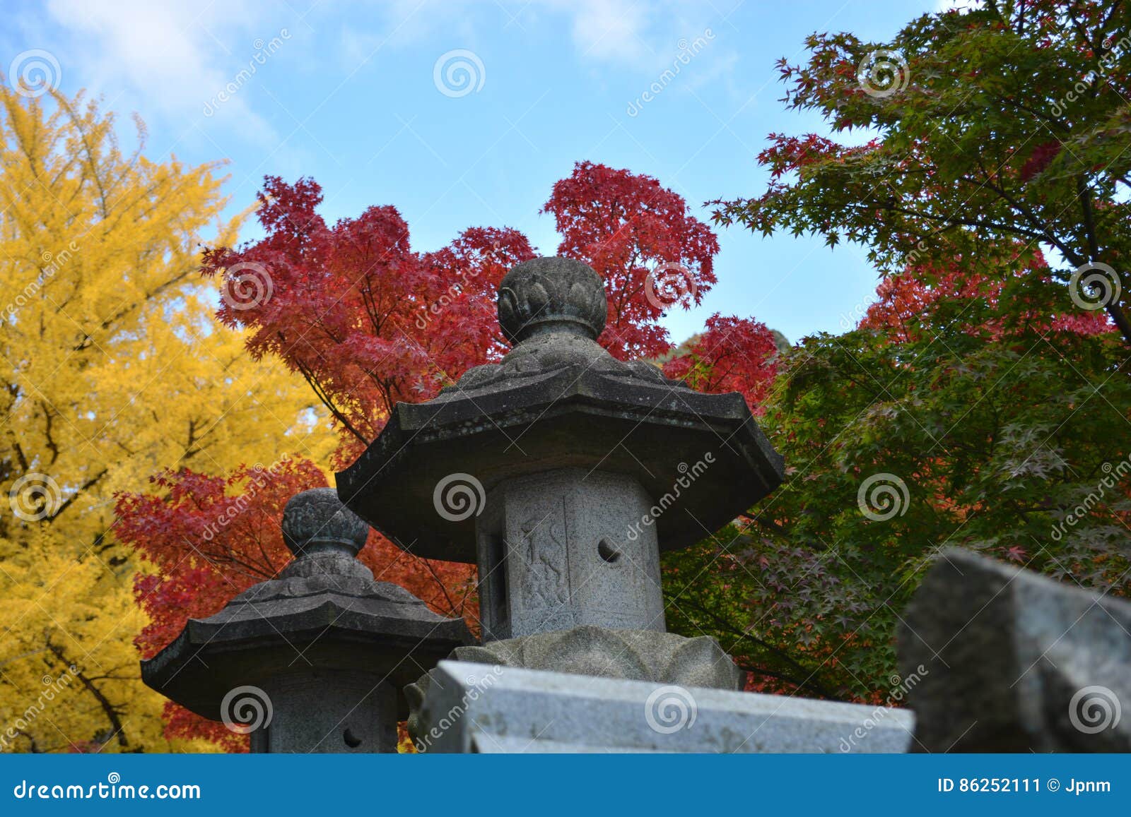 Japanese Stone Lanterns with Colourful Maple Trees Stock Image - Image ...