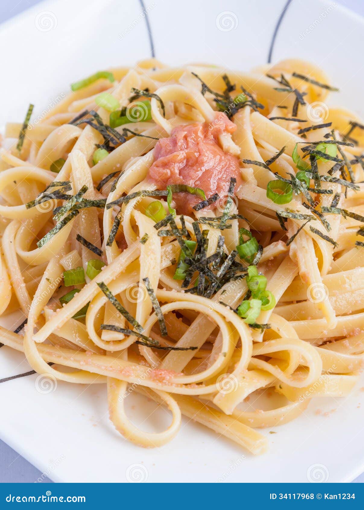 Japanese Style Spicy Cod Roe Spaghetti Stock Photo - Image of nori ...