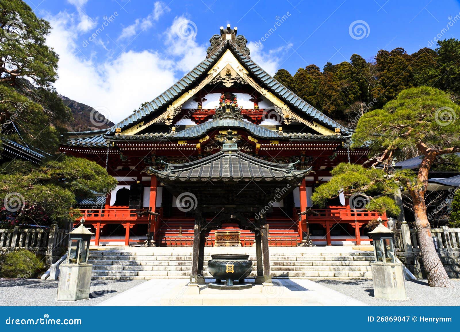 Japanese Temple at Mt. Minobu Stock Image - Image of maizuru, japanese ...