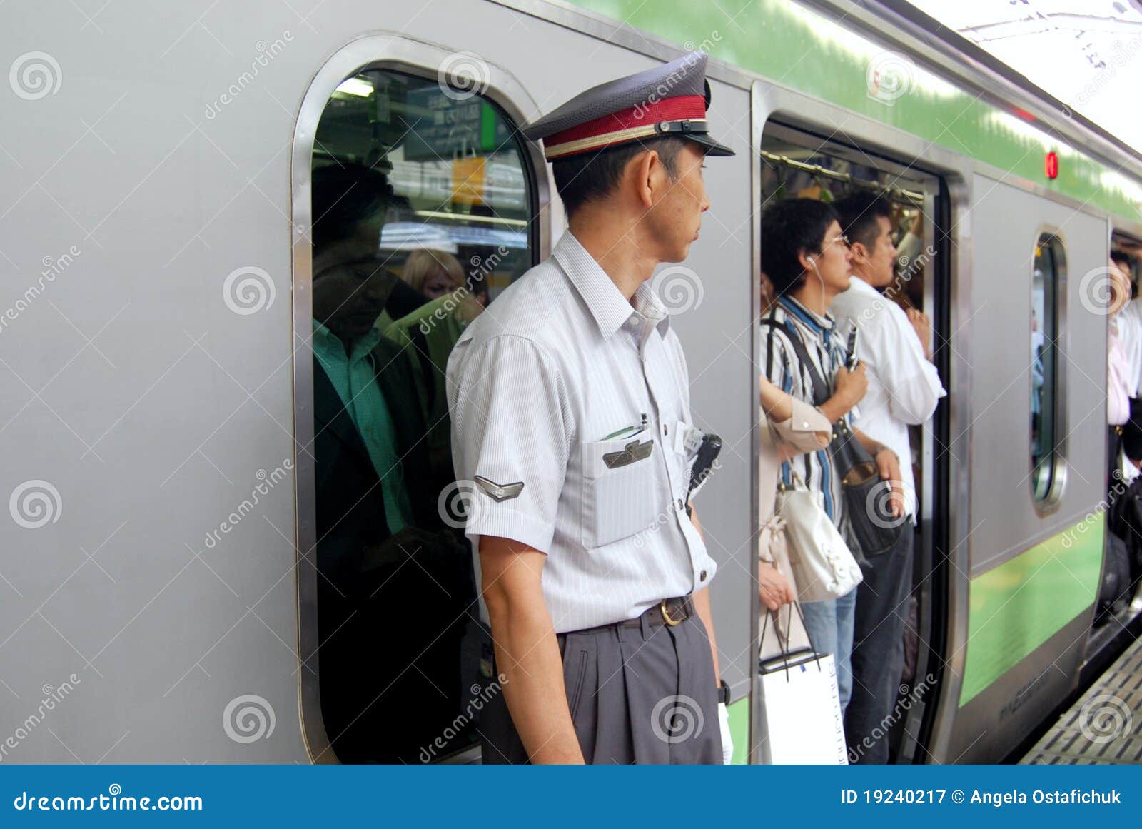 Japanese Train and Passengers Editorial Photography - Image of travel ...