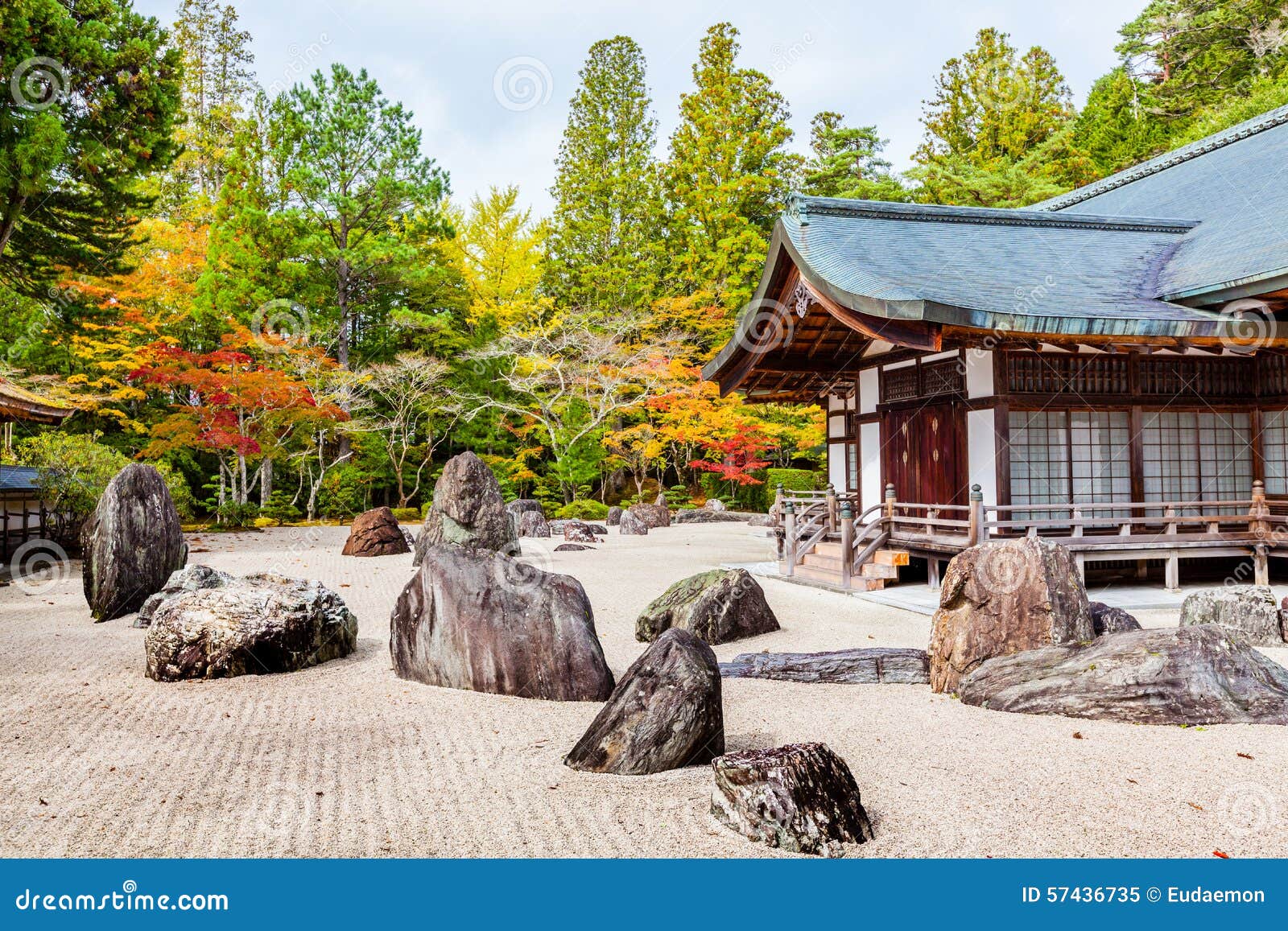 Japanse Rotstuin stock afbeelding. Image of oosters, ambacht - 57436735