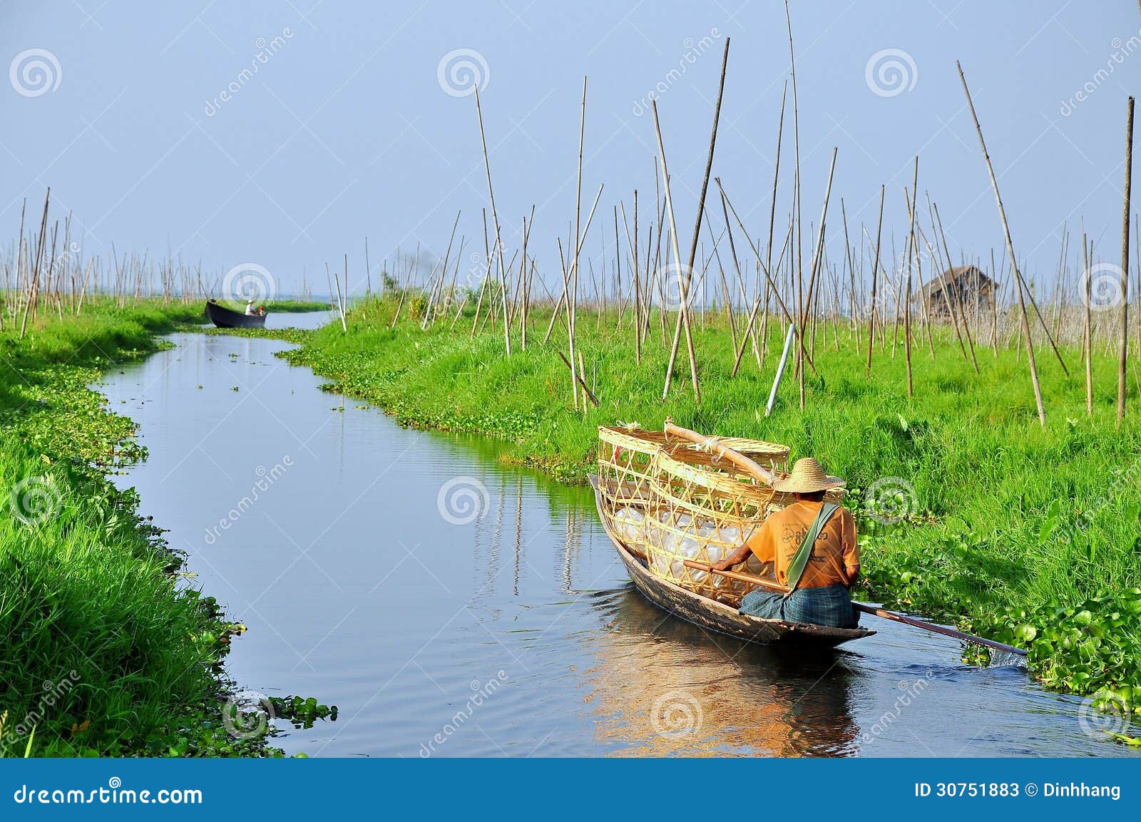 Jardín flotante en Myanmar imagen de archivo. Imagen de pobreza - 30751883