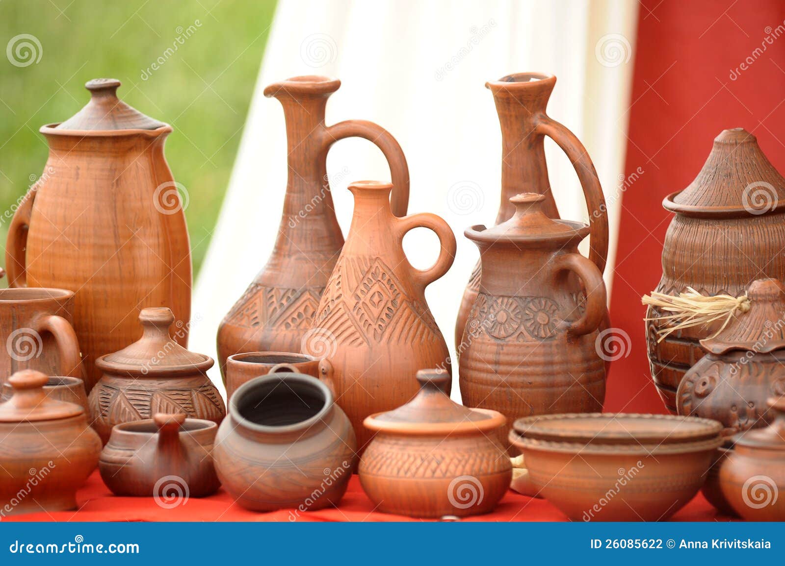 Jarros de cerámica foto de archivo. Imagen de tarro, extracto - 26085622