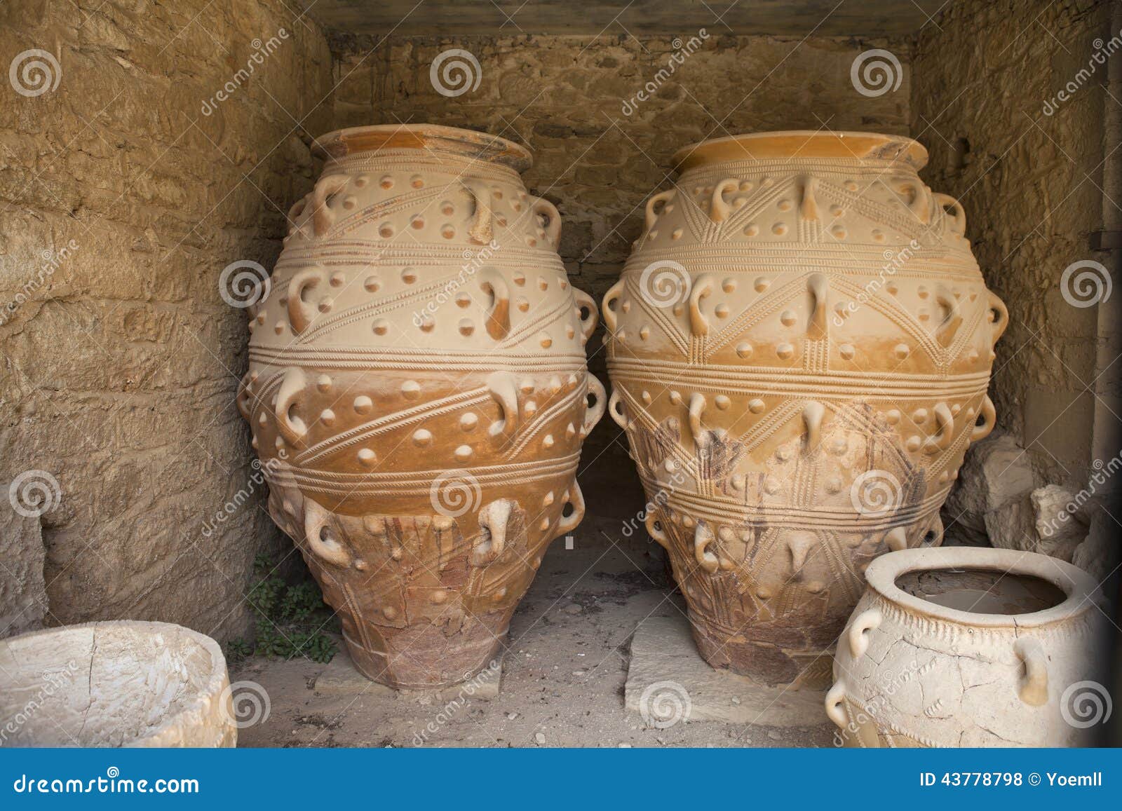 Jars at knossos stock photo. Image of countries, history - 43778798