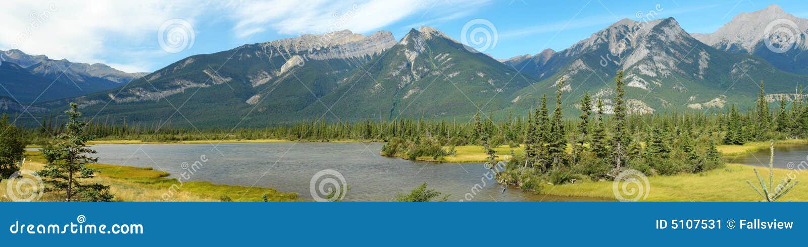 Jasper See Und Felsige Berge Stockbild - Bild von wiese, draussen: 5107531