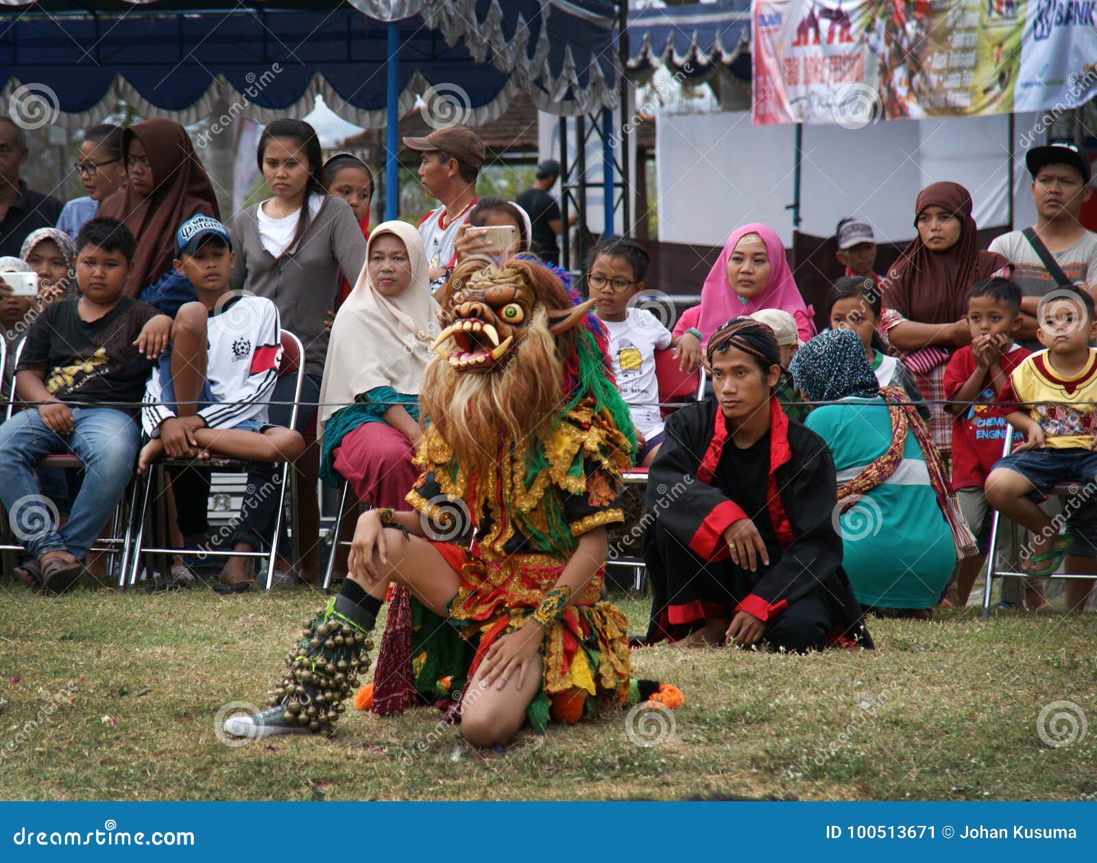 Jathilan Art Performance, Indonesia Foto editorial - Imagen de ritual ...
