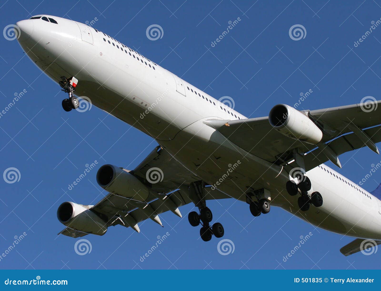 Jato imagem de stock. Imagem de turista, asas, vôo, aterragem - 501835