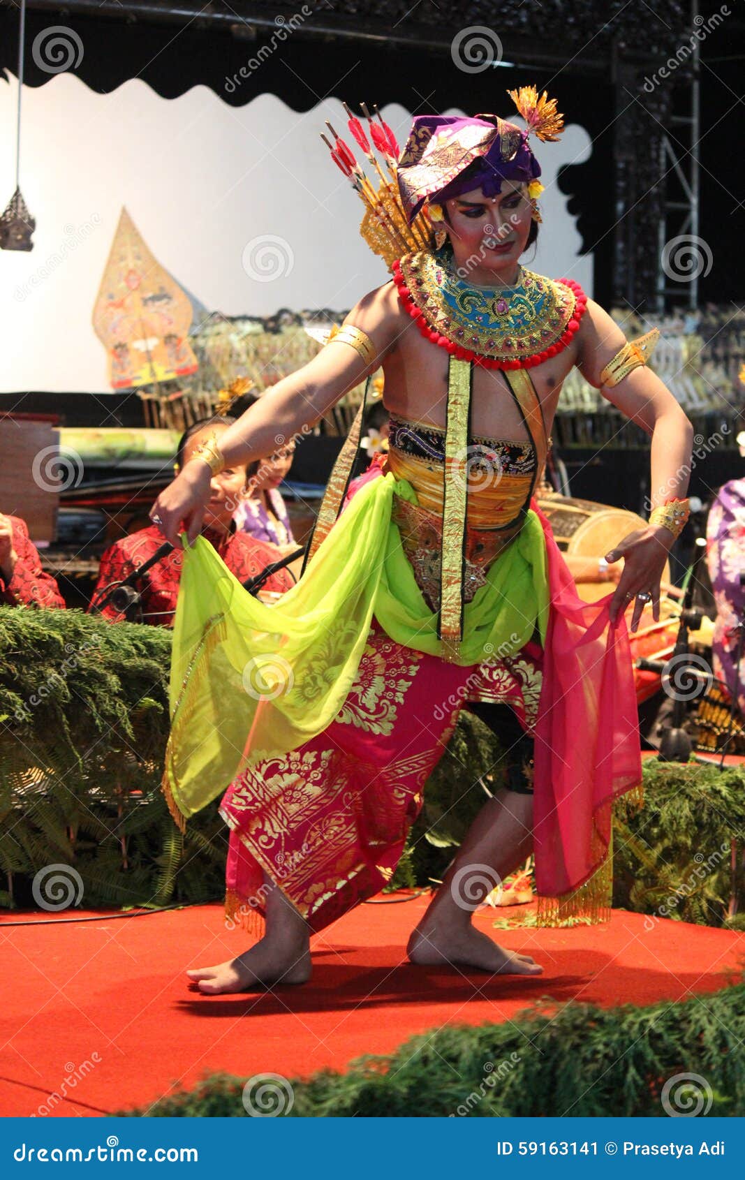 Javanese Gambyong Dance editorial photo. Image of guests - 59163141