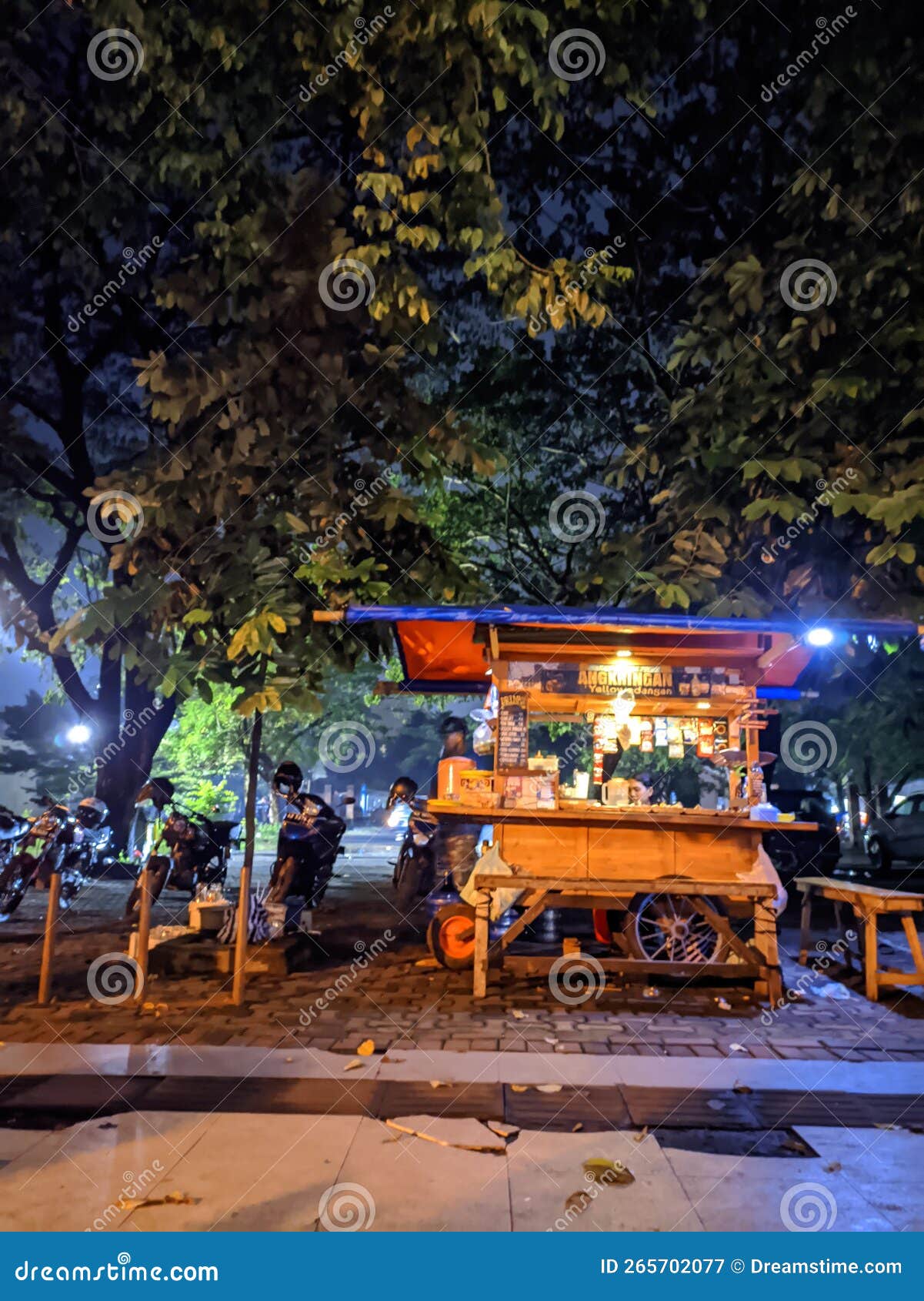 Javanese roadside stalls editorial photography. Image of yellow - 265702077