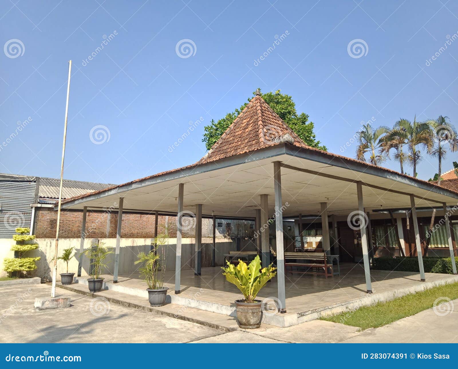 Javanese Traditional Joglo House Pavilion Stock Image - Image of joglo ...