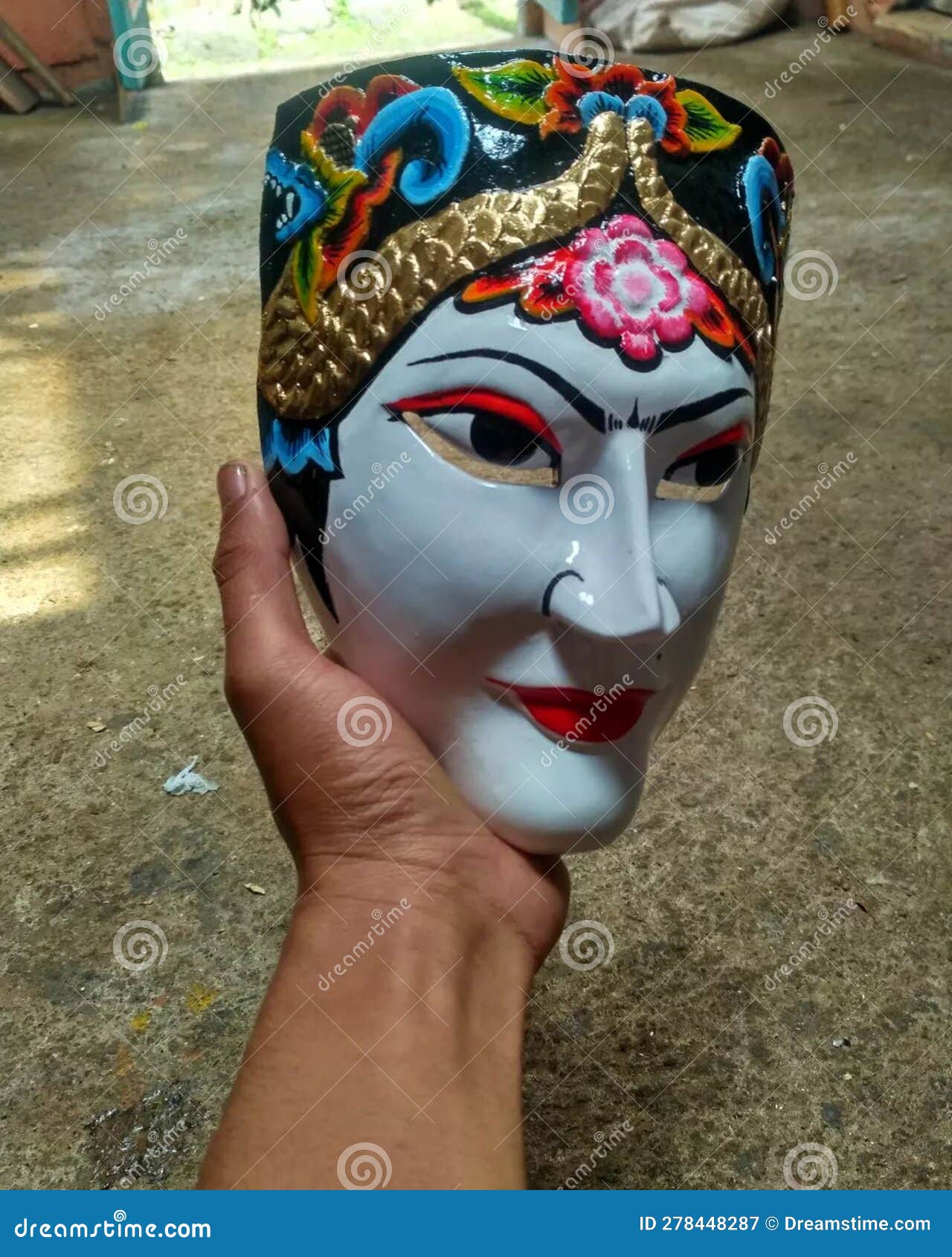 Javanese Traditional Wood Masks Stock Image - Image of woodart, pesan ...