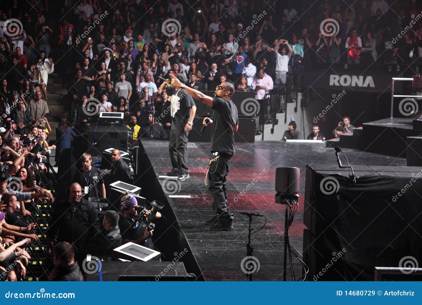 Jay-Z in Concert editorial stock image. Image of show - 14680729