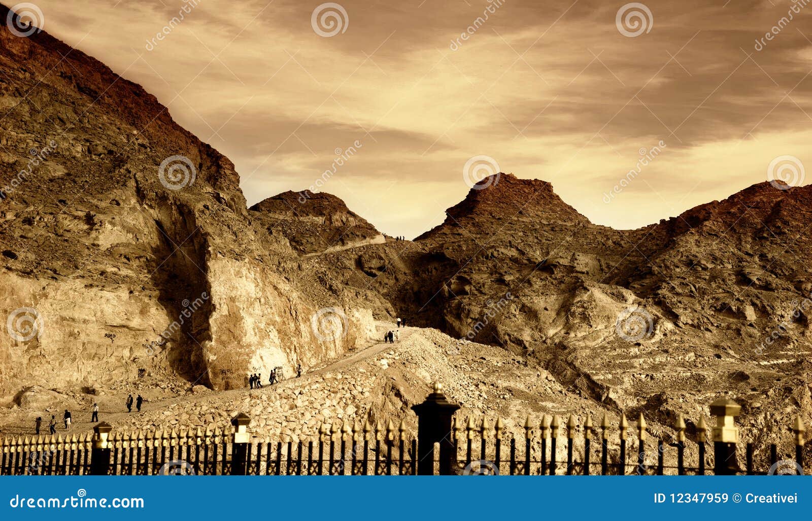 Jebel Hafeet Mountain Sunset Stock Image - Image of panoramic, nature ...