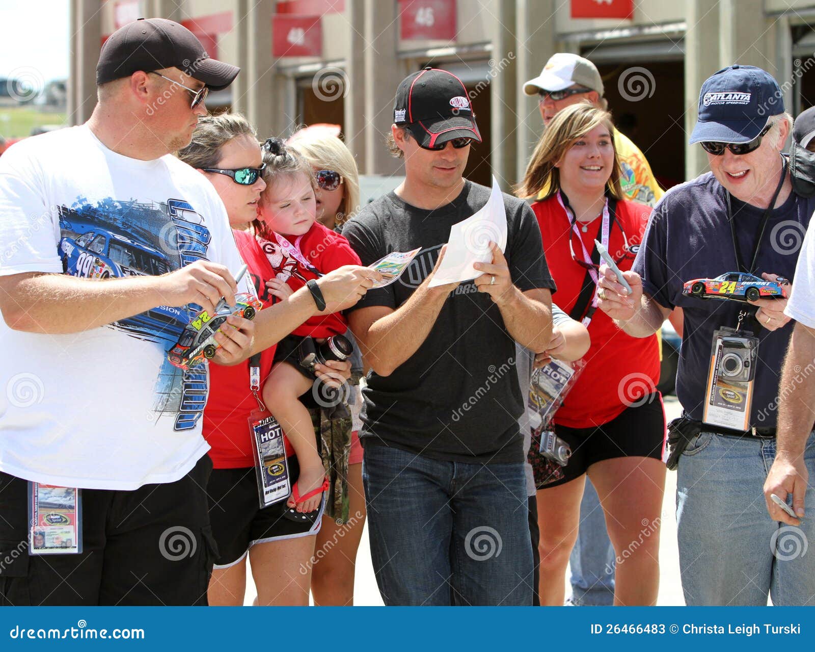 Jef Gordon Signs Autographs Editorial Stock Photo - Image of gordon ...