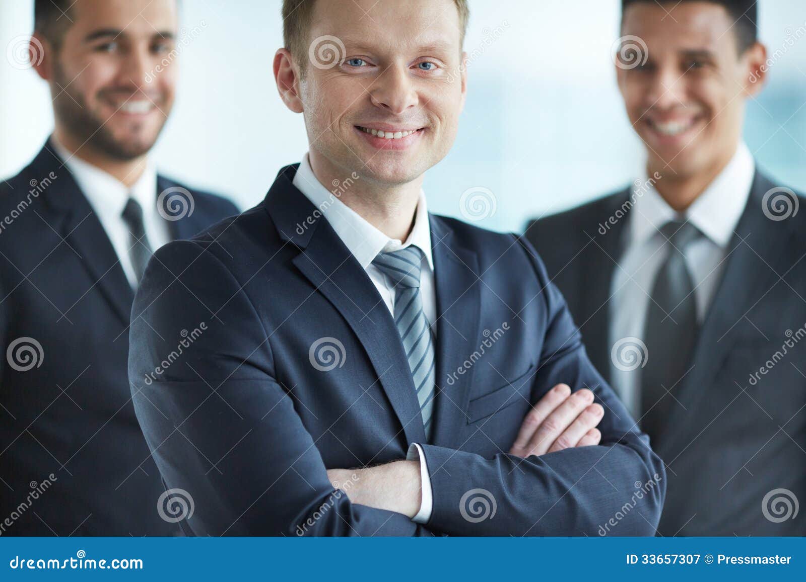 Jefe acertado imagen de archivo. Imagen de collar, empresario - 33657307