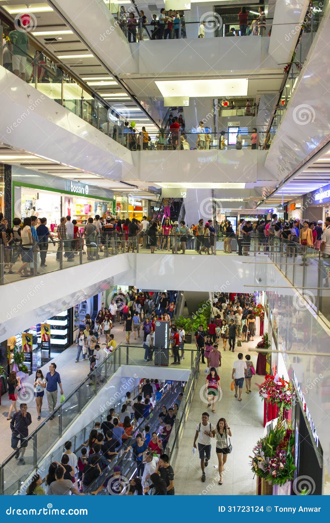 JEM Shopping Mall immagine stock editoriale. Immagine di singapore ...