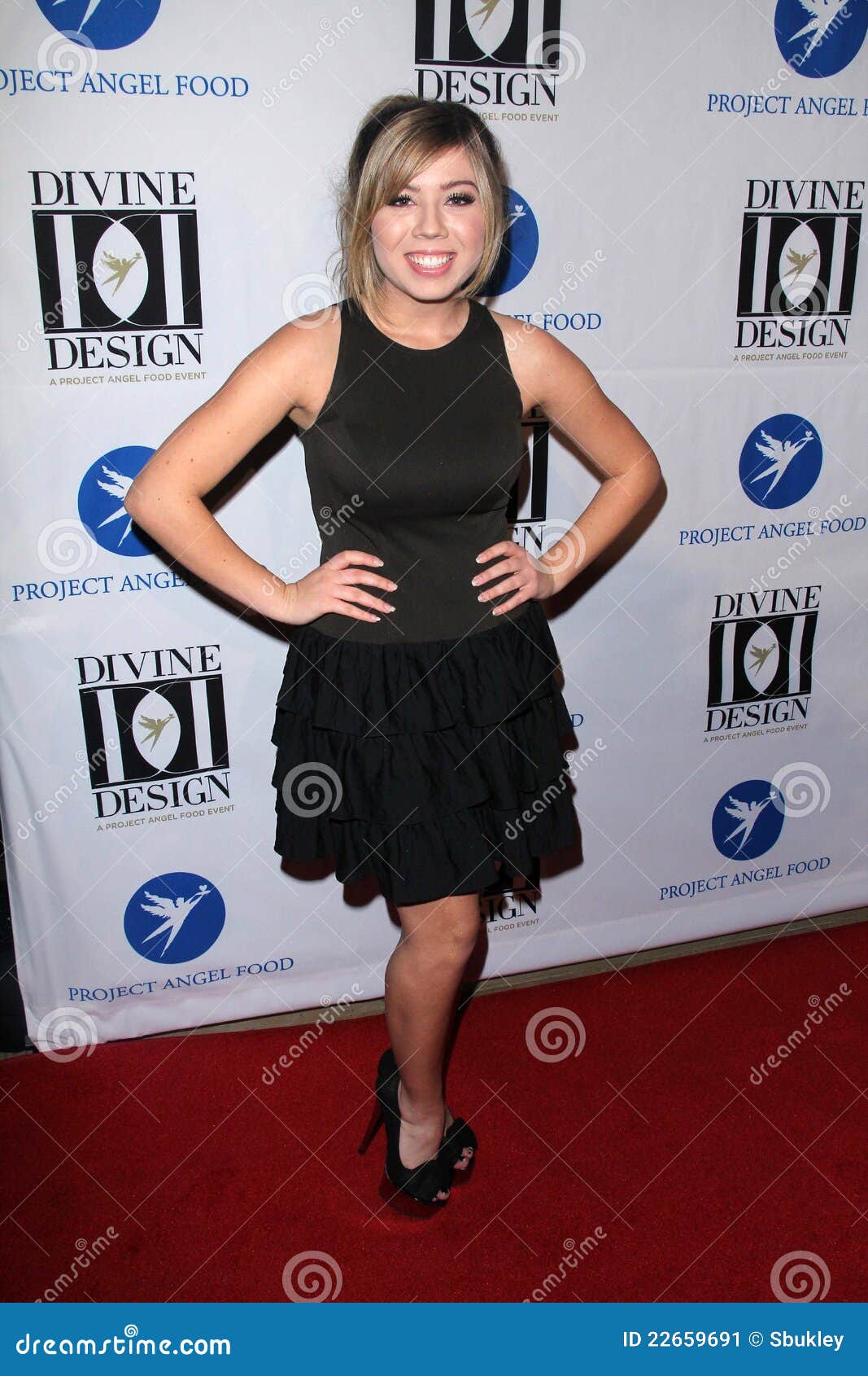 Jennette Mccurdy Black Dress