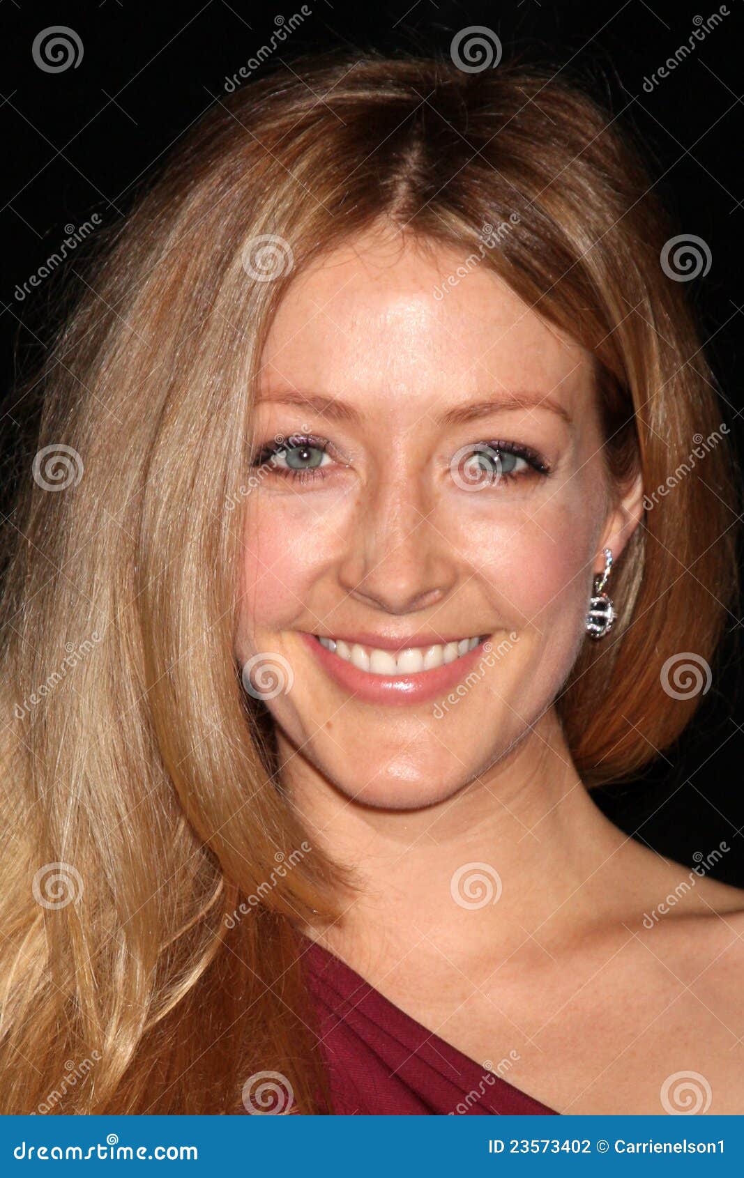 Jennifer Finnigan fotografía editorial. Imagen de hilton - 23573402