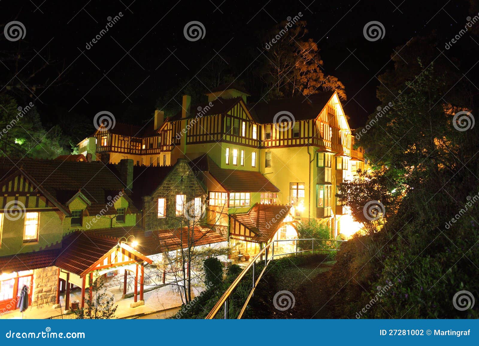 Jenolan Caves House at Night Editorial Photography - Image of ...