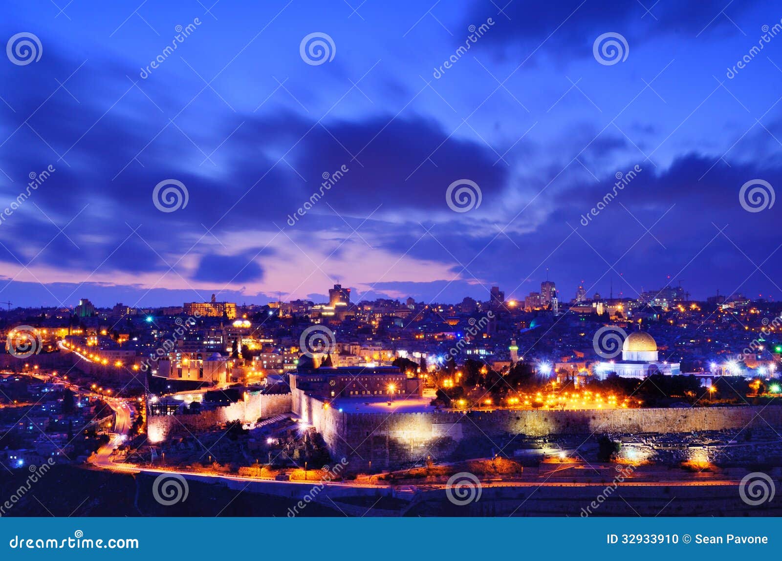 Jerusalem Old City Skyline stock photo. Image of palestinian - 32933910