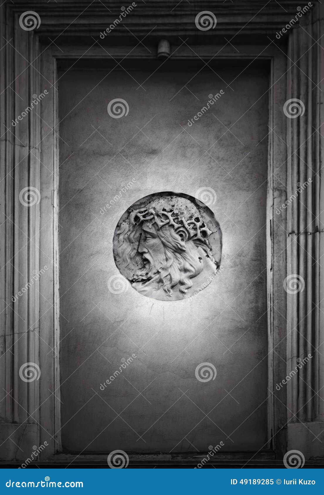 Jesus Christ in Het Architecturale Kader (Begraafplaatsarchitectuur ...